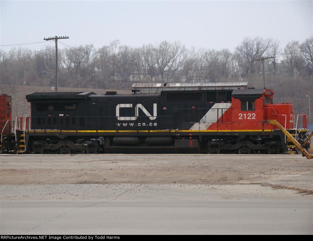 CN 2122